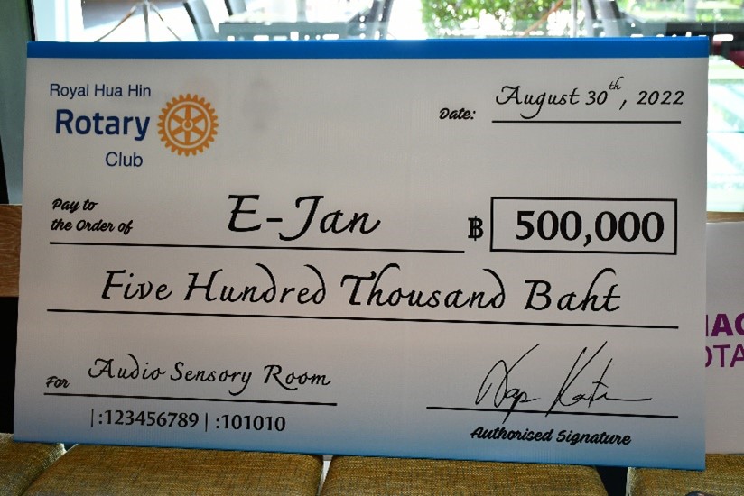 Cheque Presentation to the E-Jan School Project | Rotary Club of Royal Hua Hin